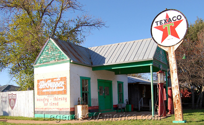 Legends of America Photo Prints | Americana | Buffalo Gap, TX - Texaco